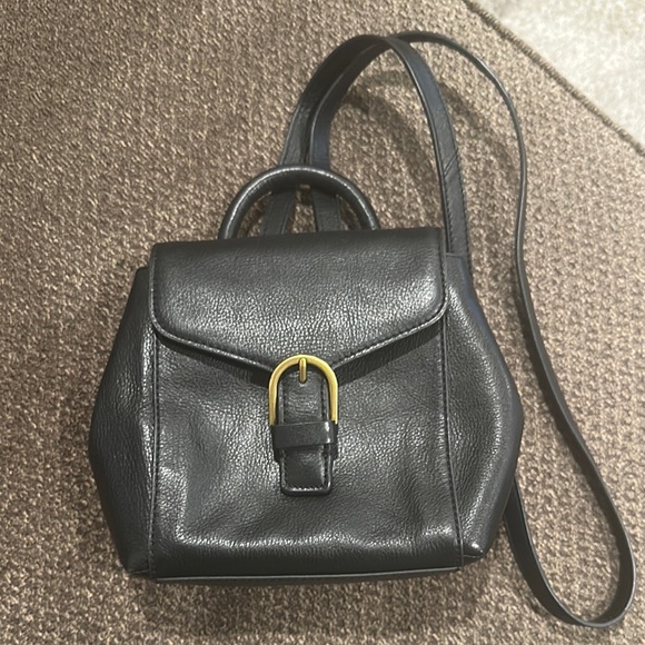 Fossil | Bags | Fossil Black Leather Backpack With Adjustable Straps ...